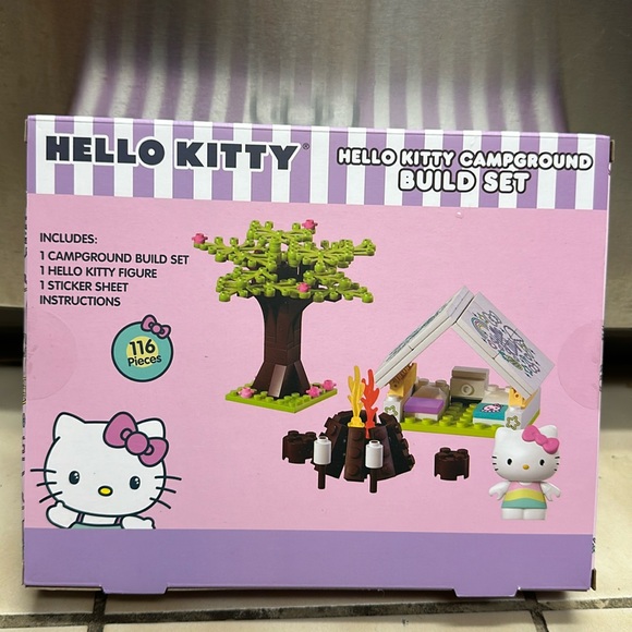 Hello Kitty | Toys | New Sanrio Hello Kitty Figure Campground Building ...